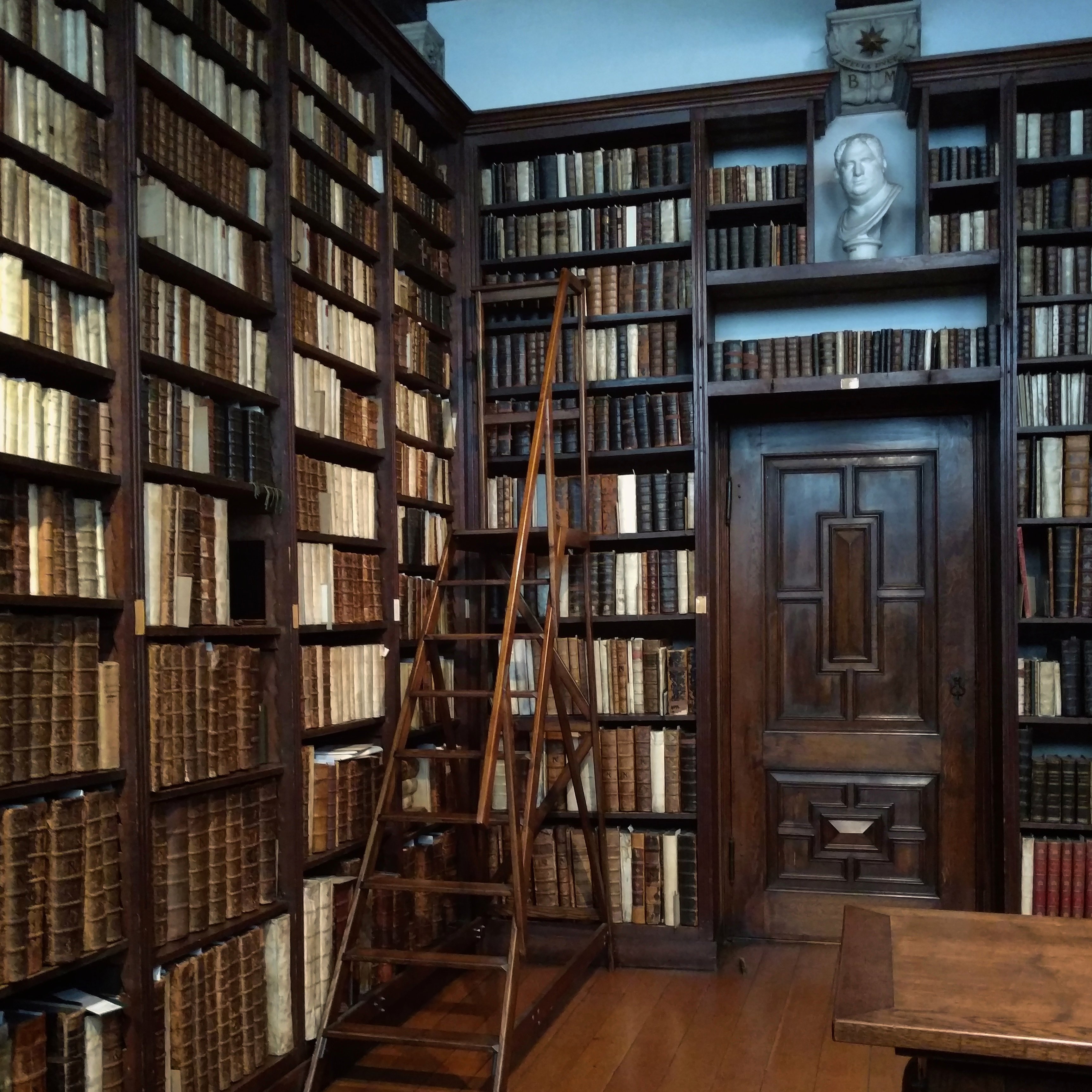 Neil Gaiman on our obligation to support libraries – nothing in the ...